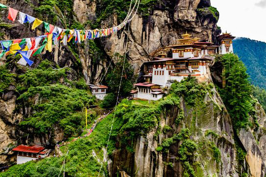 Bhutan Attractions - Attractions & Sightseeing in Bhutan - Go Bhutan Tours