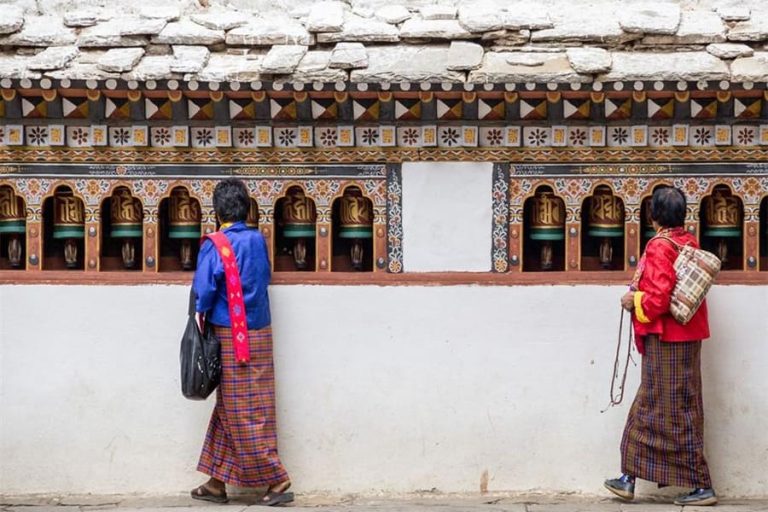 Major Bhutan Ethnic Groups - Bhutan Tours